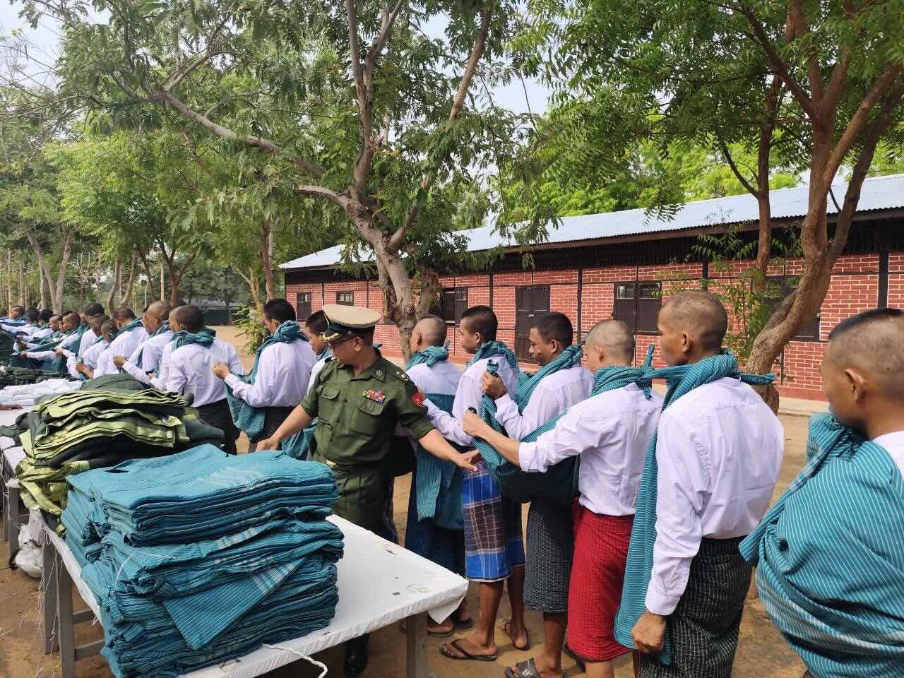 တန်ဖိုးမဲ့အသက်နှင့် စစ်မှုထမ်းများ - Myanmar Now